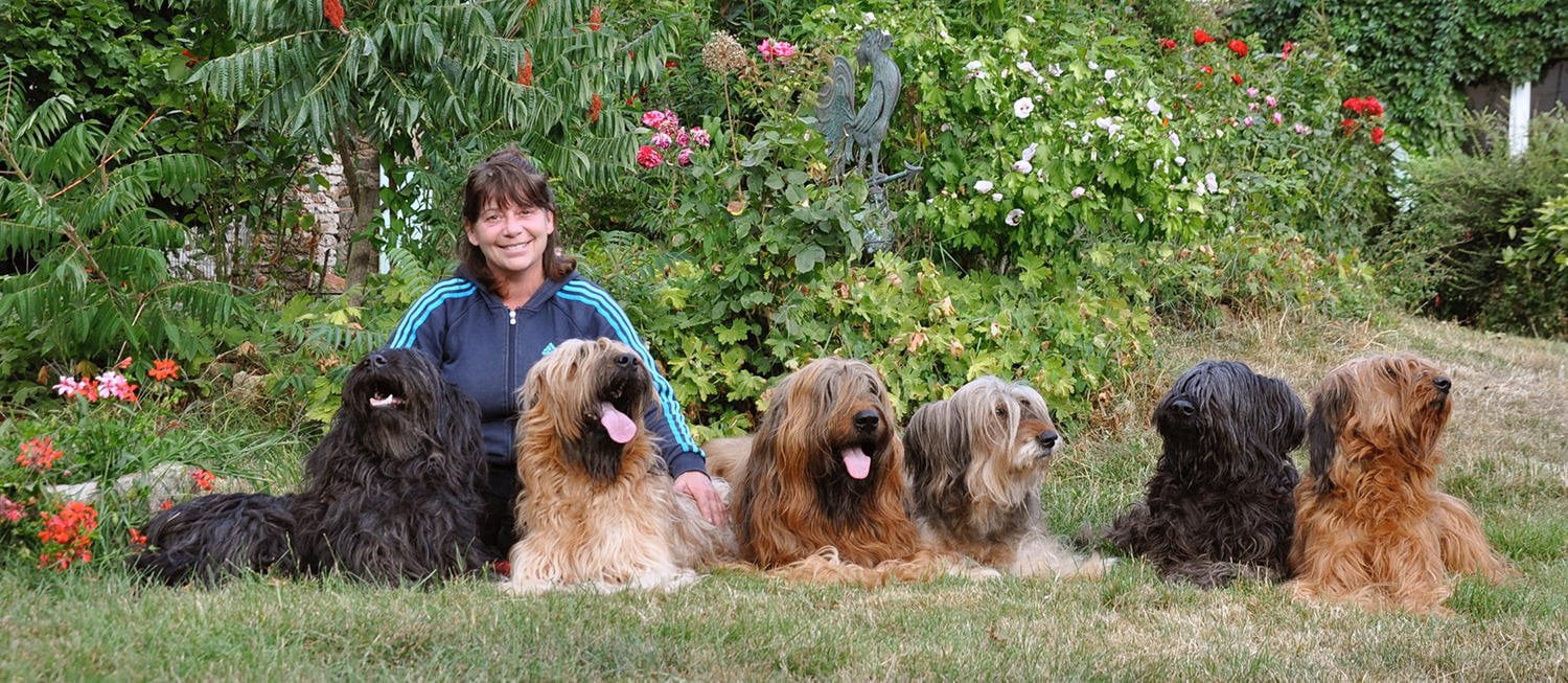 Happy Nutrolin® customer - Briard breeder Corinne de Brouwer
